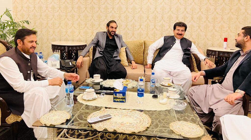 CM Bizenjo meets Chairman Senate, Maulana Wasey in Islamabad
